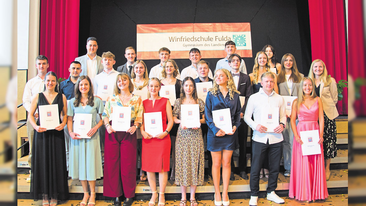 Zeugnisausgabe an der Winfriedschule - Karriere & Ausbildung