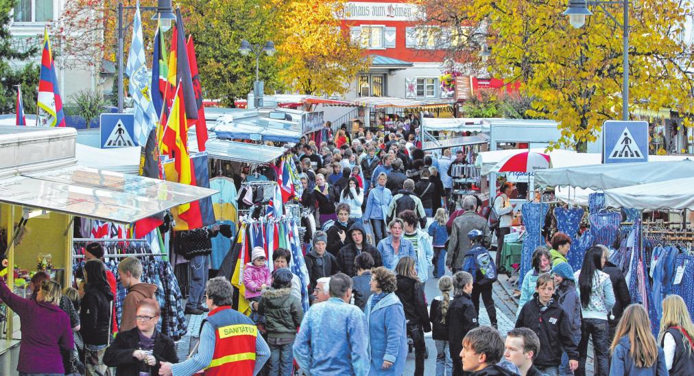Vergnügungspark, Krämermarkt und Kinderflohmarkt in Lindenberg ...