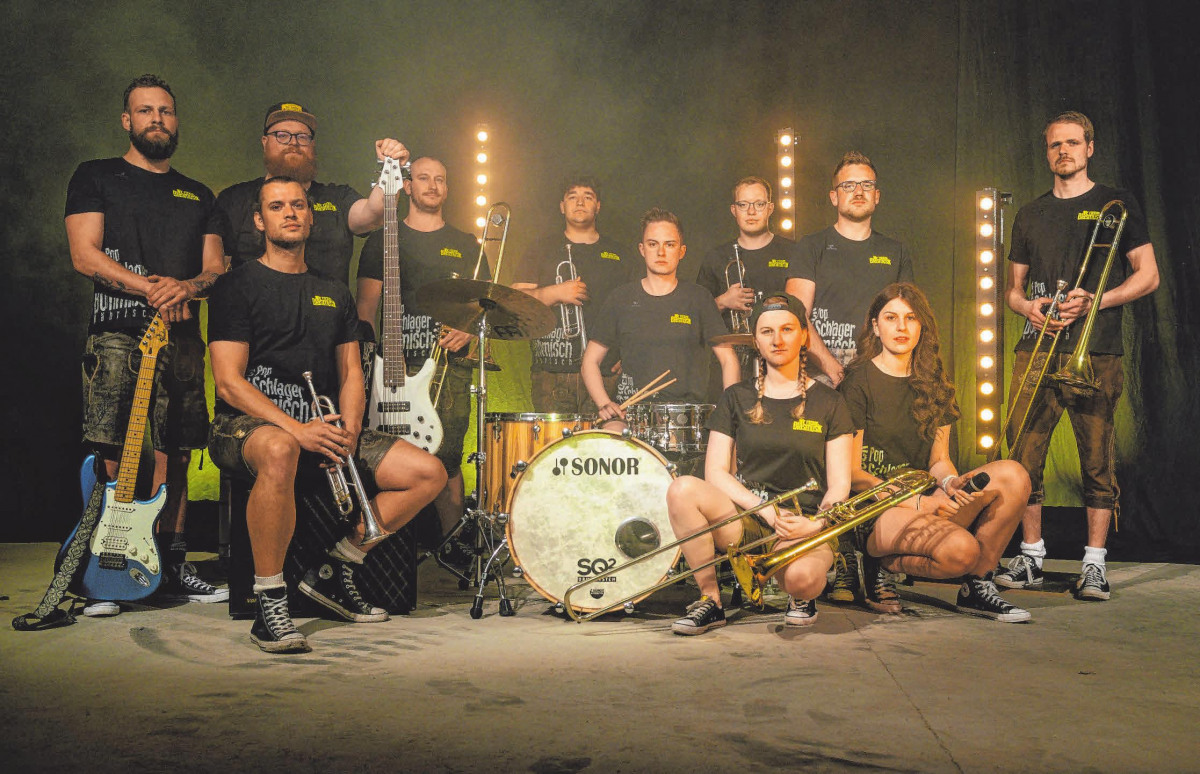 Trachtenparty beim Sommerfest & Spieleparcour in Ehingen - Schwäbischer ...