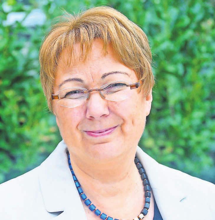 Freibad in Empelde: Ronnenbergs Bürgermeisterin Stephanie Harms ...