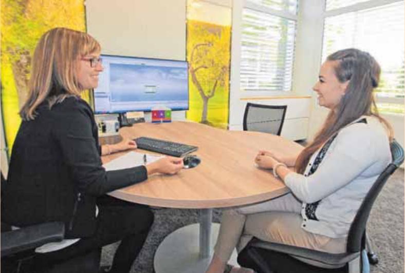 Neue Volksbank - Räumlichkeiten sind funktional, hell und einladend ...