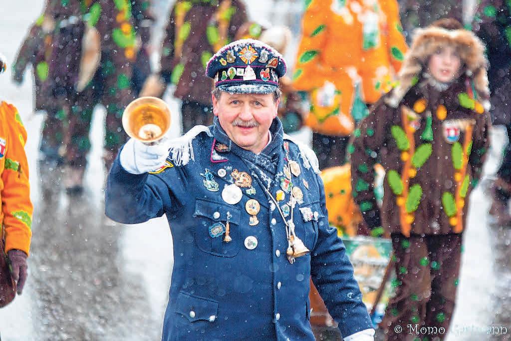 Zunft mit Tradition feiert - Schwäbischer Verlag