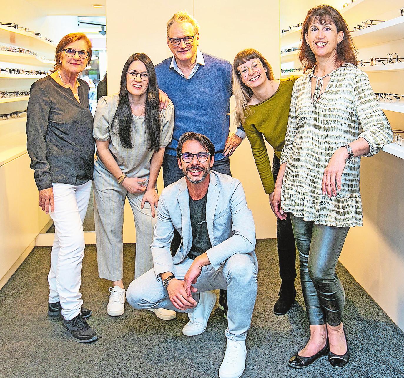 Mit einer umfassenden Augenanalyse bietet Optik Haug eine gefragte ...