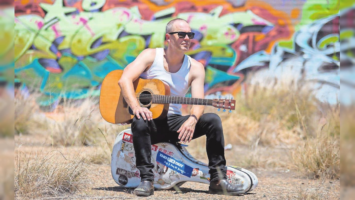 Australischer Singer-Songwriter Carus Thompson in Evestorf ...