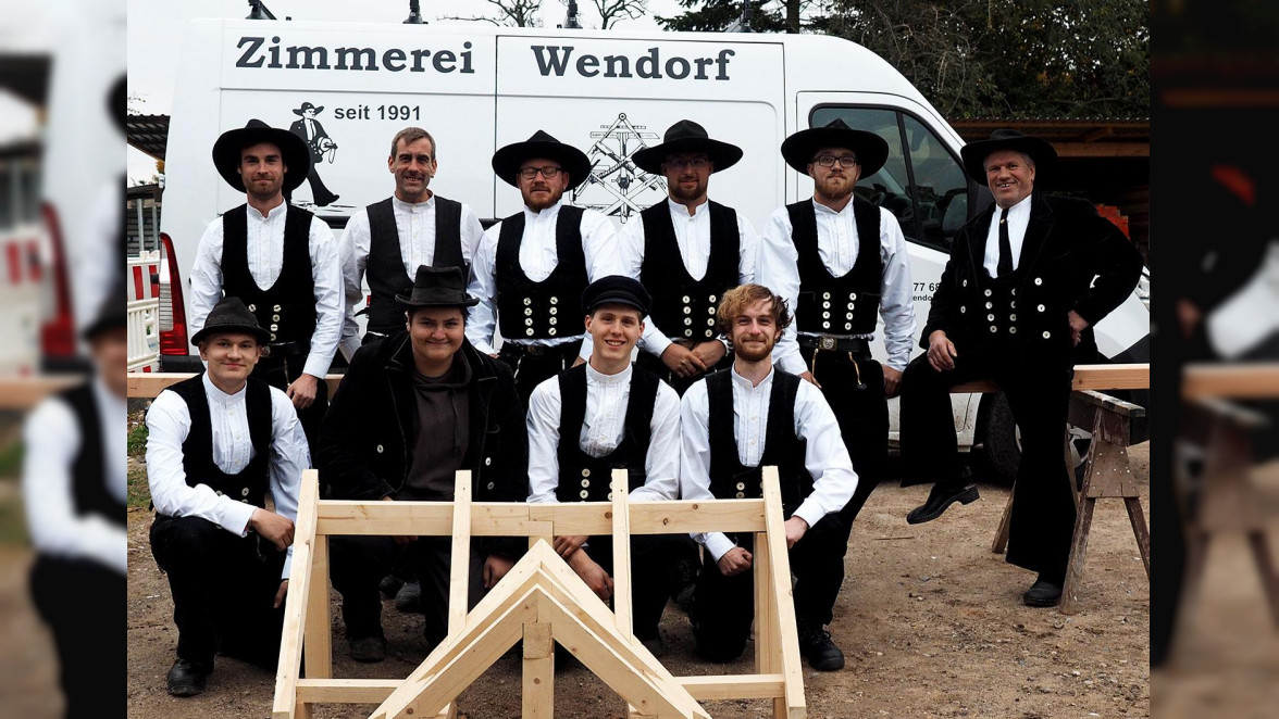 Zimmerei Wendorf in Preetz feiert 30-jähriges Jubiläum - Kieler Nachrichten
